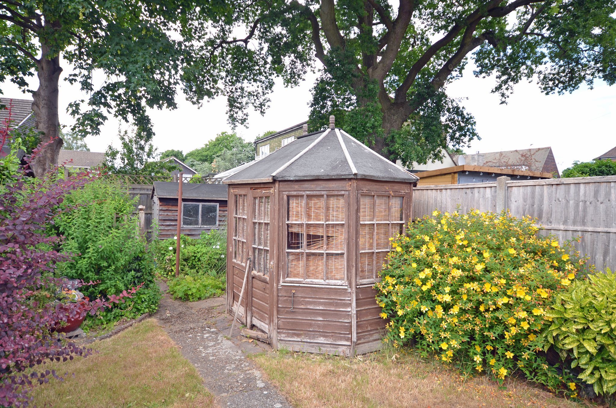 Gordon Avenue, Camberley - Luff & Wilkin | Property Specialists