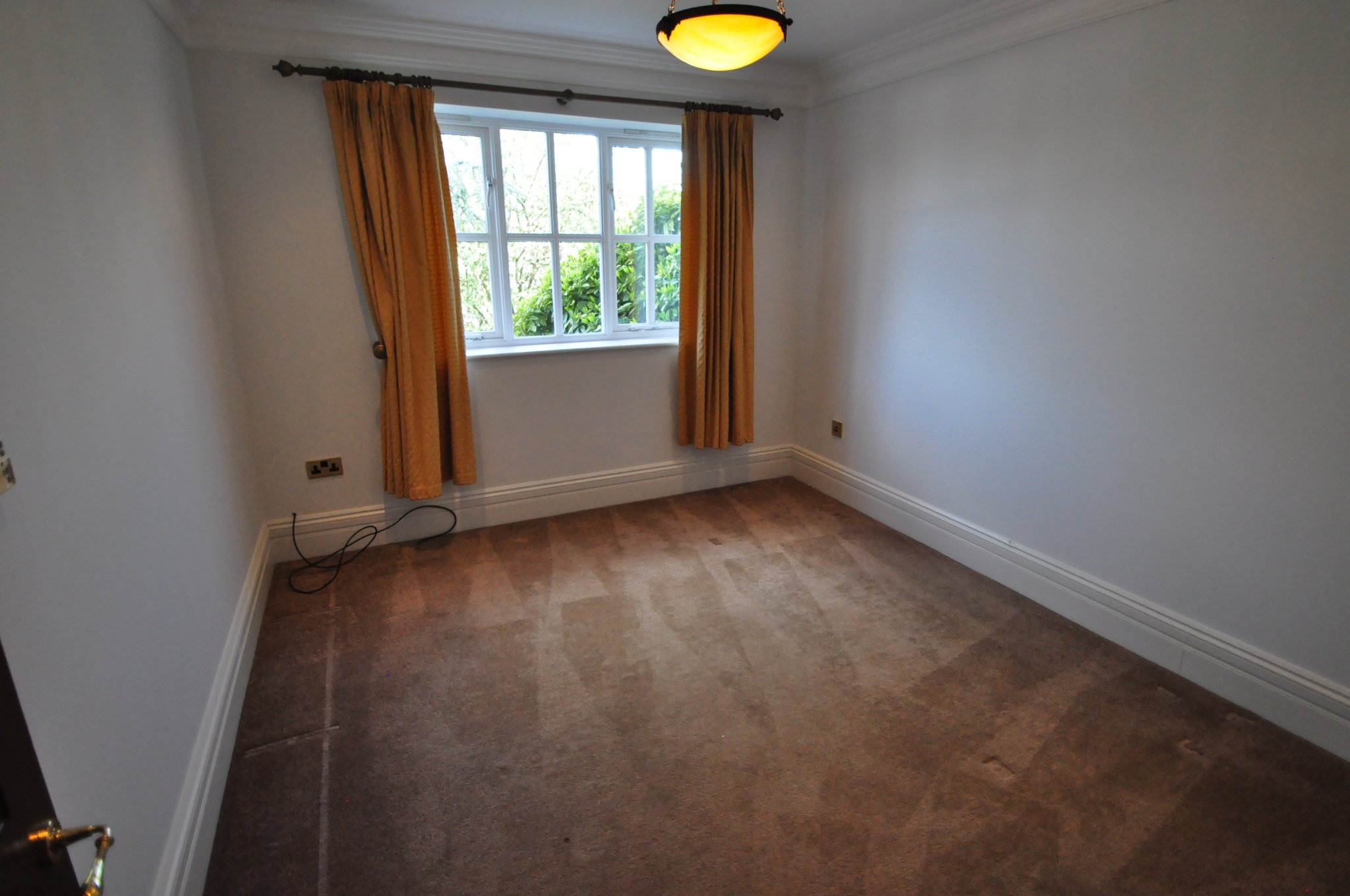 Barkham Road, Wokingham - Luff & Wilkin | Property Specialists