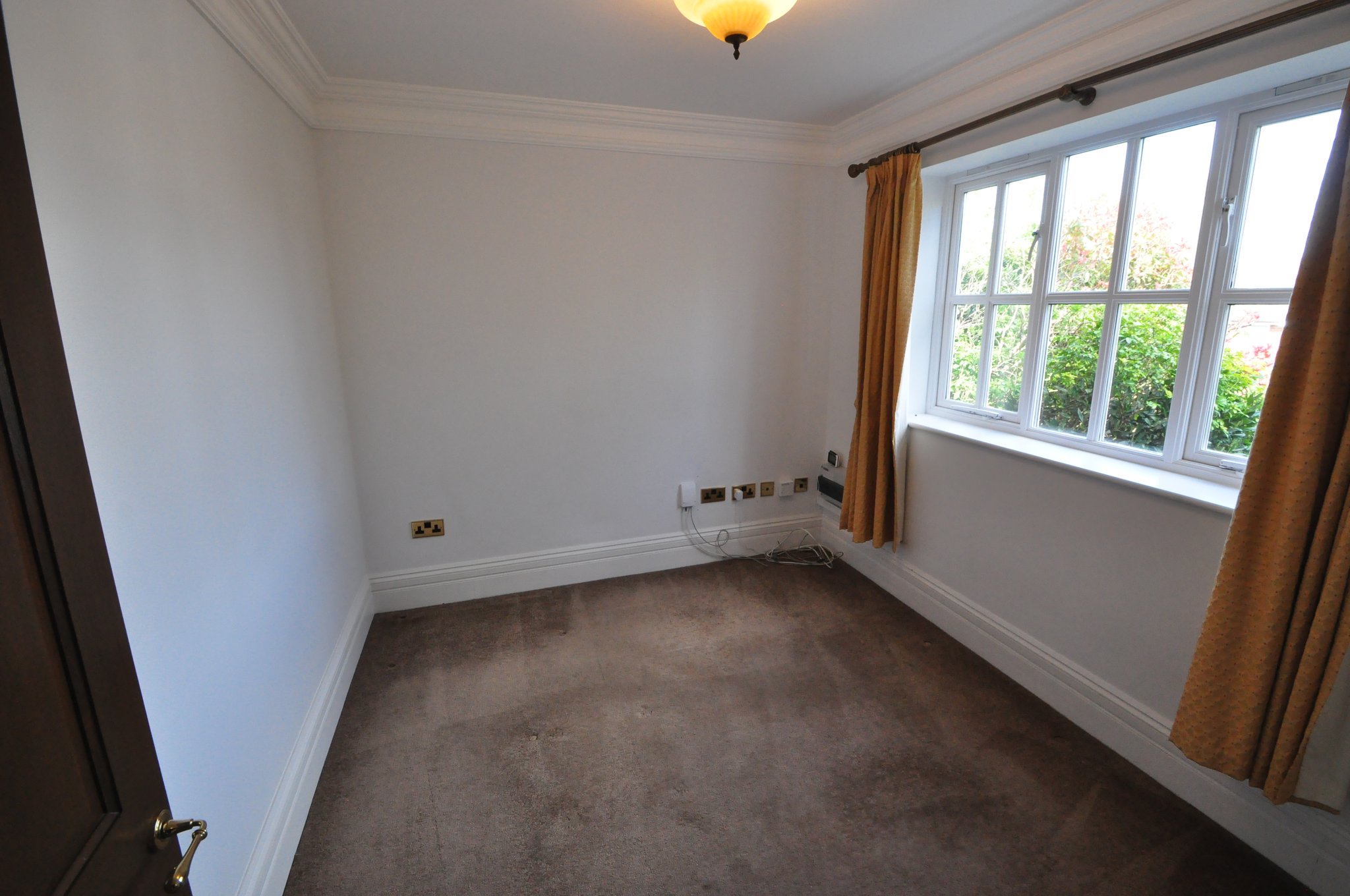 Barkham Road, Wokingham - Luff & Wilkin | Property Specialists